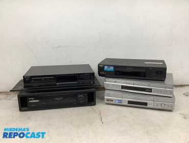 Repocast.com® | Lot of (5) electronic devices...
