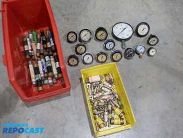 Repocast.com® | Lot of (80) Assorted fuses and (15)...