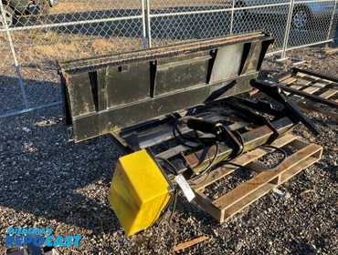 Repocast.com® | Maxon Electric Lift Gate