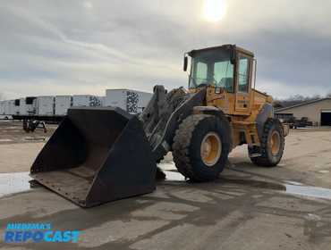 Repocast.com® | 2004 Volvo L60E Wheel Loader