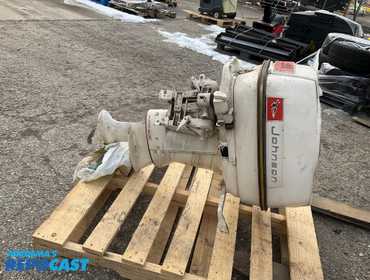 Repocast.com® | Johnson 40 HP electric start/pull...