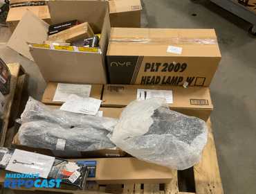 Repocast.com® | Lot of (9) Boxes of Miscellaneous Car...