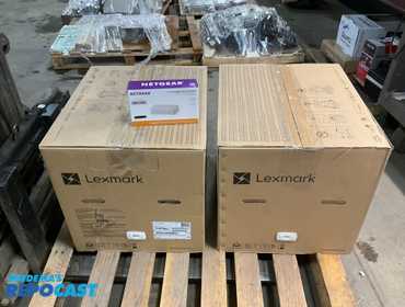 Repocast.com® | (2) large boxes of Netgear 5-port...