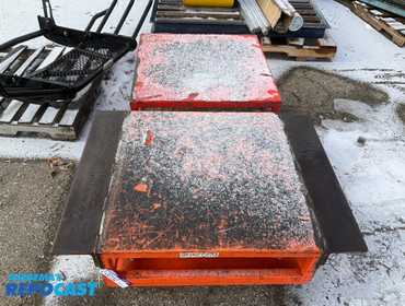 Repocast.com® | Two industrial heavy duty carts. One...