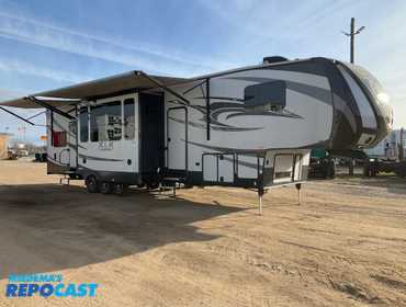 Repocast.com® | 2016 FOREST RIVER XLR Thunderbolt 375...