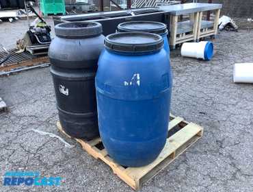Repocast.com® | Lot of (3) plastic storage barrels