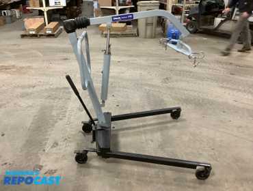 Repocast.com® | Invacare Reliant 450 Patient Chair Lift