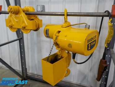 Repocast.com® | Budgit 2 ton chain hoist, model 113456...