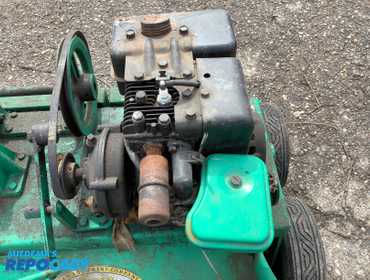 Repocast.com® | Lot of (1) Vintage Ryan Equipment...