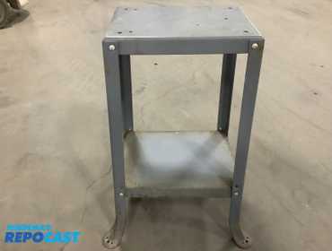 Repocast.com® | : Heavy Duty Metal Work Table with 2...