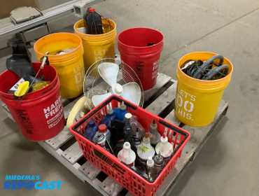 Repocast.com® | Skid Lot of Garage Keeper Items...