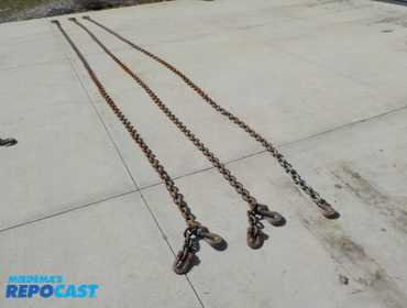 Repocast.com® | lot of (3) 20 foot 1/2" chain, hook at...