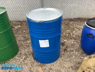 Repocast.com® | 55 gallon used blue steel barrel with...