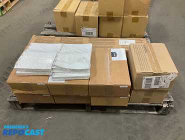 Repocast.com® | Lot of (2) Boxes of FedEx Paper, (6)...