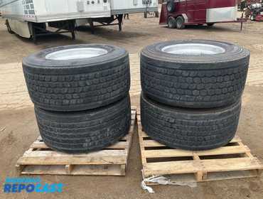 Repocast.com® | (4) 445/50R22.5 Super Single Semi...