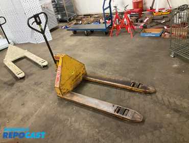 Repocast.com® | Rol Lift 5,000 lb Capacity Pallet Jack...