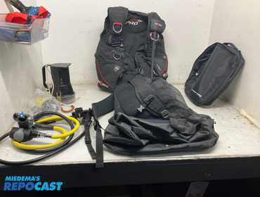 Repocast.com® | 1-Backpack Bag of Scuba Diving...