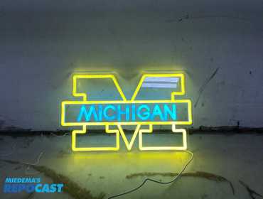 Repocast.com® | Michigan Wolverines neon light