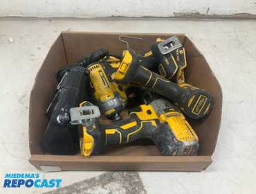 Repocast.com® | (5pc) DeWalt 20 Volt Tools (2 impact...