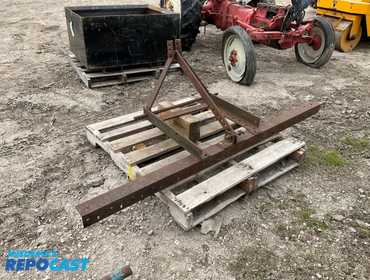 Repocast.com® | Farm tractor, 3-point hitch mounted...