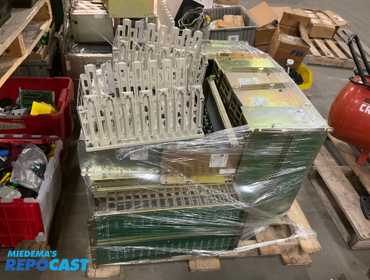 Repocast.com® | Skid of electrical including 16 slot I...