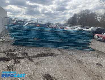 Repocast.com® | Lot of (18) pallet racking uprights,...