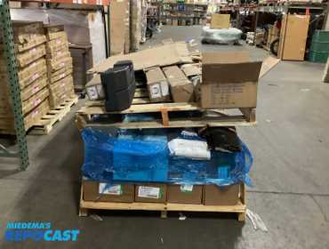 Repocast.com® | Skid Lot of Miscellaneous Building...