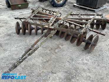 Repocast.com® | Allis Chalmers pull type disc harrow...