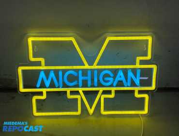 Repocast.com® | Michigan Wolverines U of M NCAA Neon...