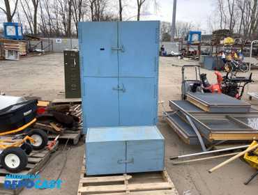 Repocast.com® | Blue metal tool storage cabinet on...