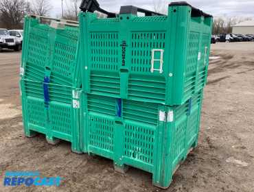 Repocast.com® | Lot of (6) large green plastic totes,...