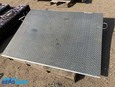 Repocast.com® | Loading dock plate w/ lift handles....