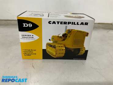 Repocast.com® | 1- Caterpillar D9 Machine Model