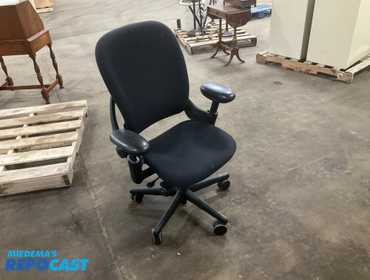 Repocast.com® | Steelcase Office Chair on Casters,...