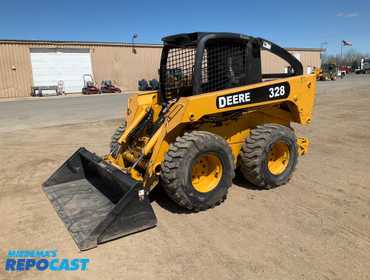 Repocast.com® | 2005 John Deere 328 Skid Steer Loader