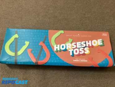 Repocast.com® | New Horseshoe Toss Set. Includes 4...