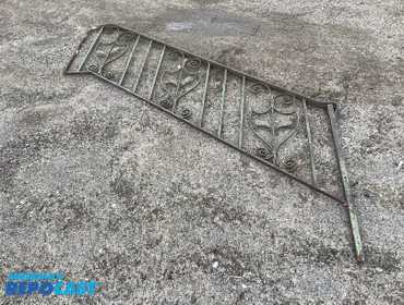 Repocast.com® | Antique 6ft wrought iron hand railing