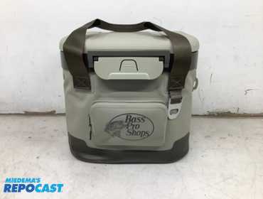Repocast.com® | Bass Pro Shops Hardtop Soft Side Cooler