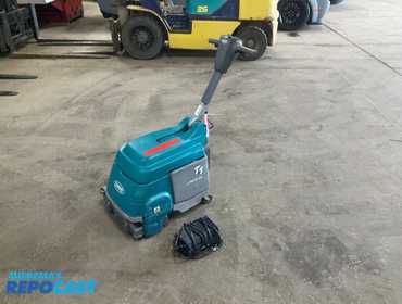 Repocast.com® | Tennant T1 Floor Scrubber, 12 Volt...