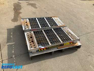 Repocast.com® | (2) Road Warrior Flatform platforms,...