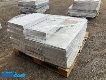 Repocast.com® | Skid Lot of Various LifeProof...