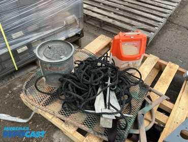 Repocast.com® | FLUKE Anchor with rope, tree stand, 2...