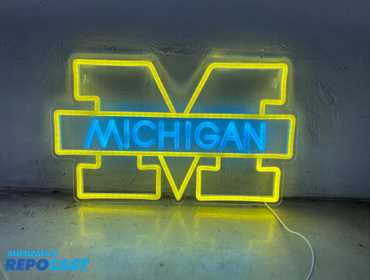 Repocast.com® | Michigan U of M NCAA neon light