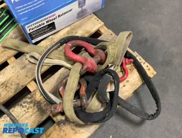 Repocast.com® | Lot of Lifting Straps and Clevis Shackles