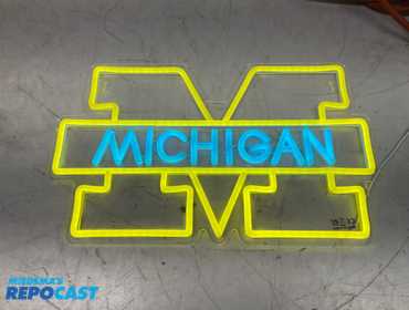 Repocast.com® | Michigan Wolverines NCAA U of M neon...