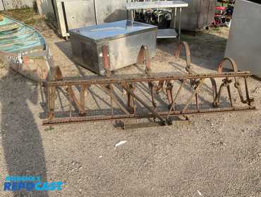 Repocast.com® | Ford-Dearborn two row tractor...