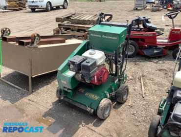 Repocast.com® | Ryan Mataway overseeder, green, (model...