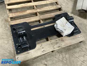Repocast.com® | Holland 5th wheel mounting bracket,...