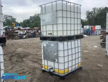 Repocast.com® | Lot of (2) Mauser 250+ gallon IBC...