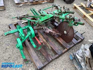 Repocast.com® | 3-point 60” 3-Point Hiller/Cultivator...